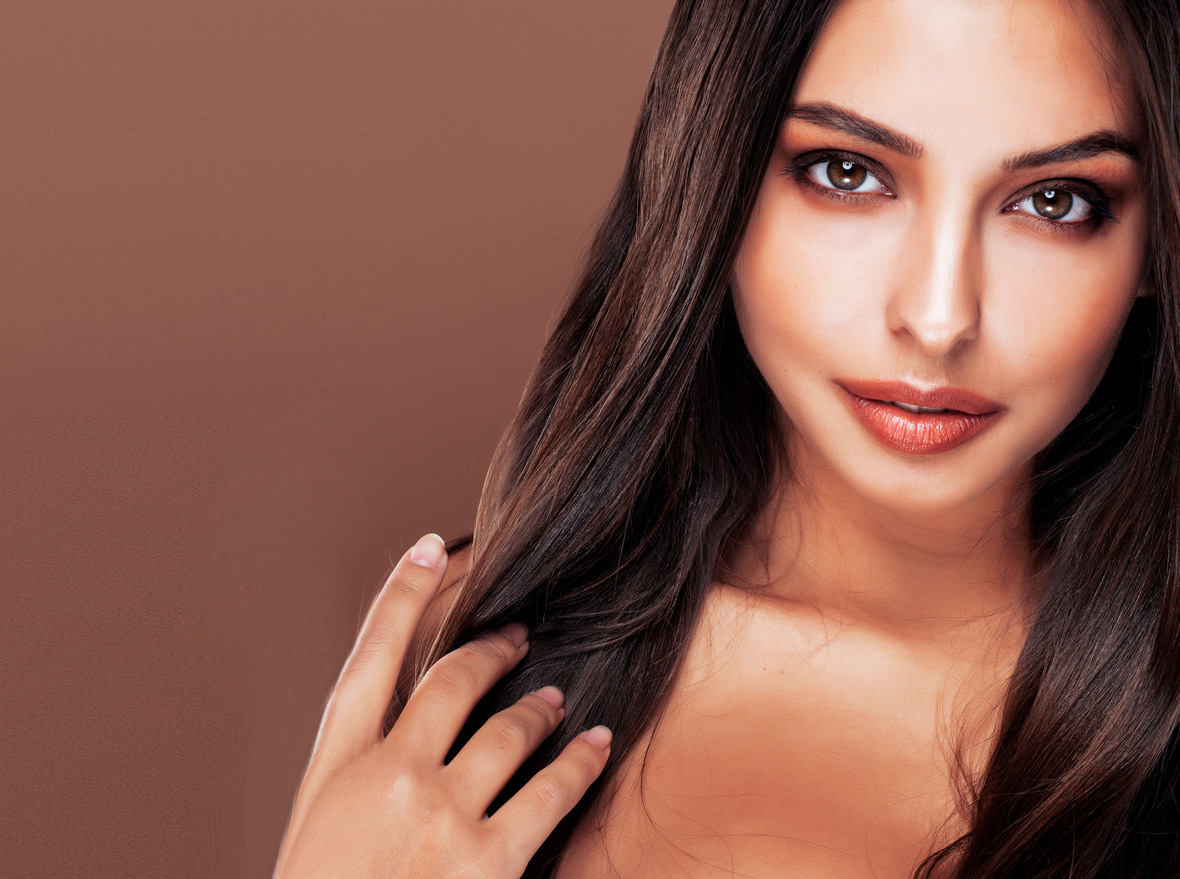 Influencers Group / Join By July 11th - Today Featuring Dr Jigna Patel - Veda Skin Clinic