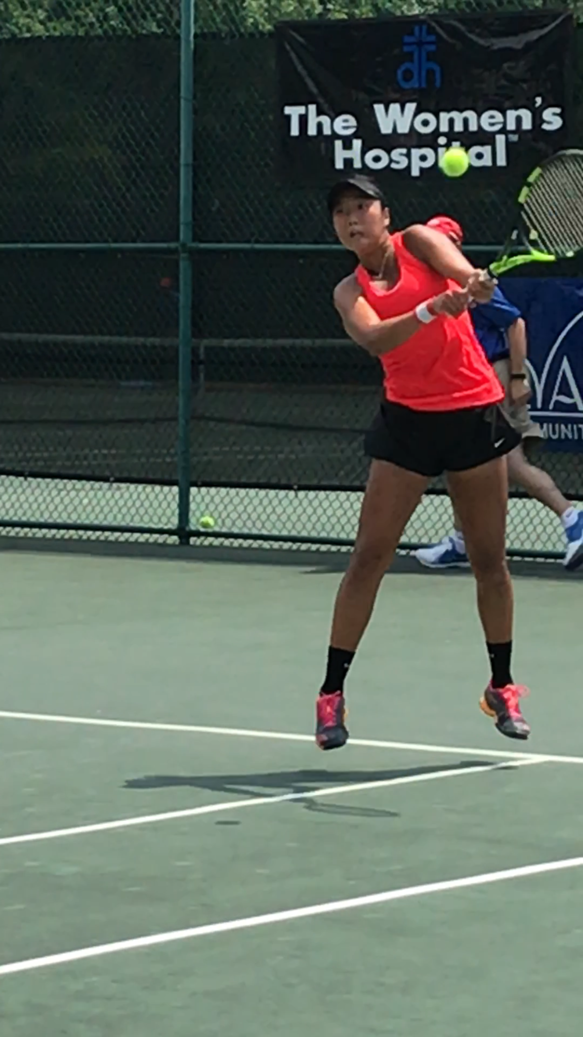 McNally and Whoriskey continue to win, Guillermo alive in Singles and ...