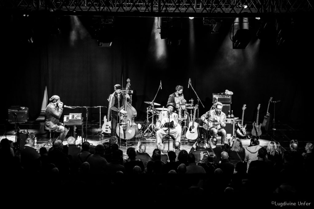 «Living In A Memory» será el título del nuevo disco de Archie Lee ...